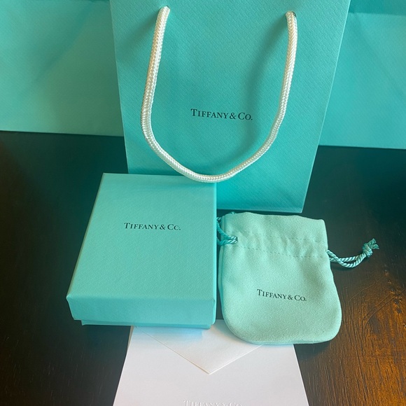 Tiffany & Co. | Jewelry | Tiffany Co Authentic New Box Pouchbag Note ...